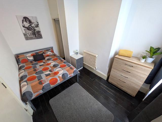 Alfreton Road, Nottingham NG7, Room to rent, £425 pcm | PrimeLocation