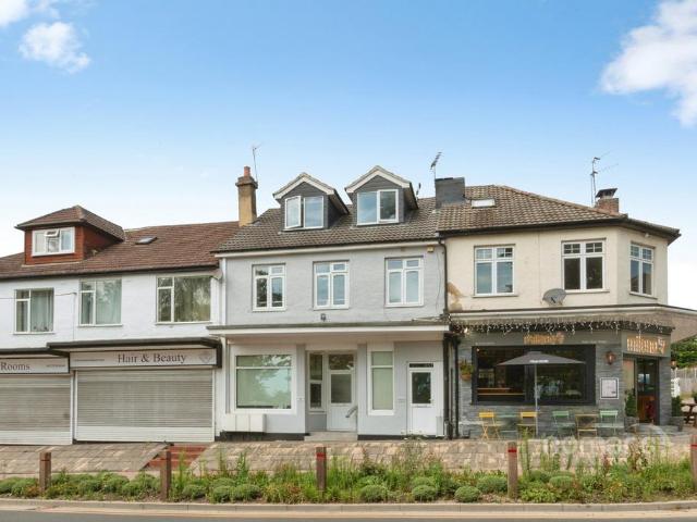 Alfriston Road, Deepcut, Camberley, GU16 2 bed flat to rent £1,450 pcm £335 pw