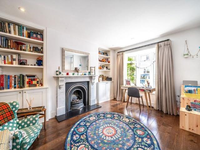 Algar Road, TW7, London