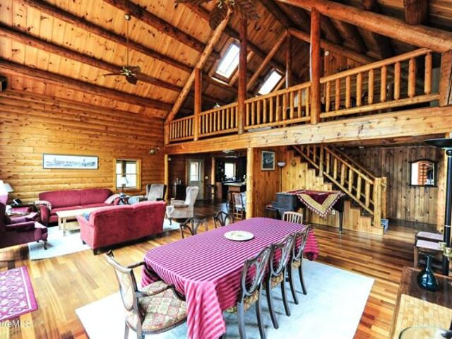 Algerie Rd, Becket, Home For Sale