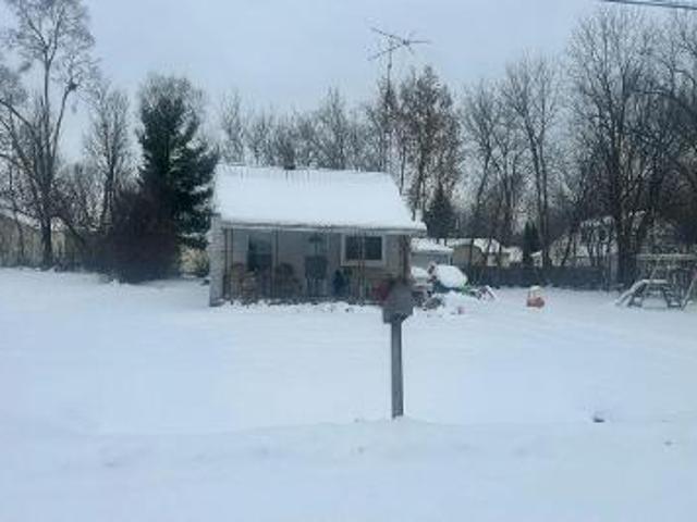 Algonac Dr