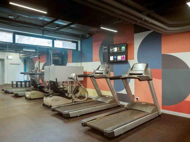 Algonquin Apartments 2 Bedroom Apartment for Rent at 1606 E Hyde Park Blvd, Chicago, IL 60615 Kenwood