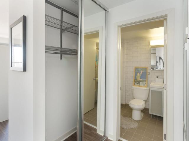 Algonquin Apartments 2 Bedroom Apartment for Rent at 1606 E Hyde Park Blvd, Chicago, IL 60615 Kenwood