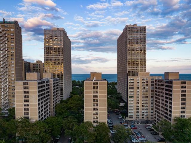 Algonquin Apartments Studio Apartment for Rent at 1606 E Hyde Park Blvd, Chicago, IL 60615 Kenwood
