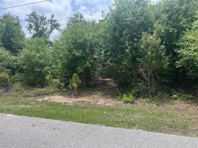 Alhambra Ave, North Port, FL 34291