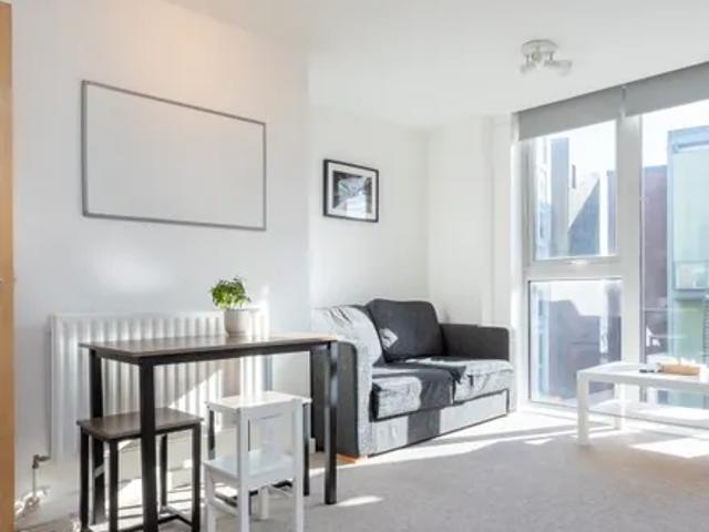 Ali green grocery, 115a Rye Lane, London, SE15 4ST, United Kingdom | 1 bed apartment for rent #112223507 | Rentberry