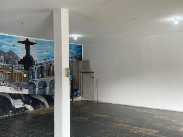ALIANÇA IMOVEIS ALUGA LOJA COM CASA DE FUNDOS LOCALIZADA NO GAMA