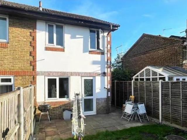 Alice Thompson Close, London, 2 Bedroom Semi detached