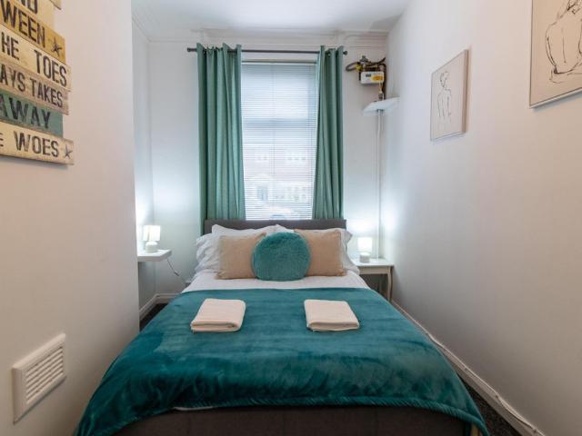Alice Street Retreat 1BR Sleeps 4 Street Parking
