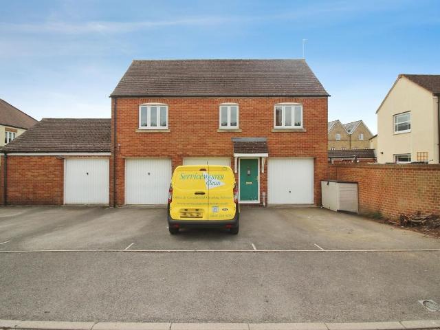 Alicia Close, Swindon SN25, 2 bed detached house to rent, £1,100 pcm | PrimeLocation