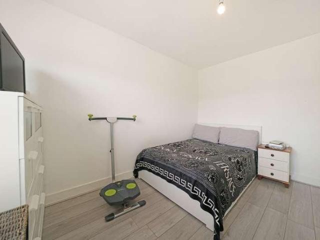 Alicia Gardens, Kenton, HA3