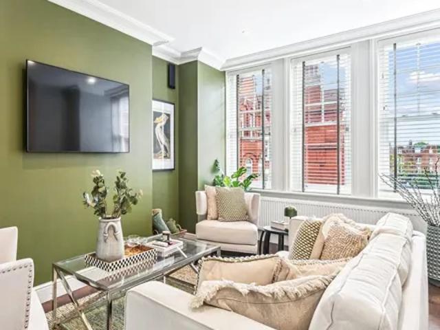 Alicia, King Street, London, W6 0TH, United Kingdom | 3 bed apartment for rent #140659053 | Rentberry