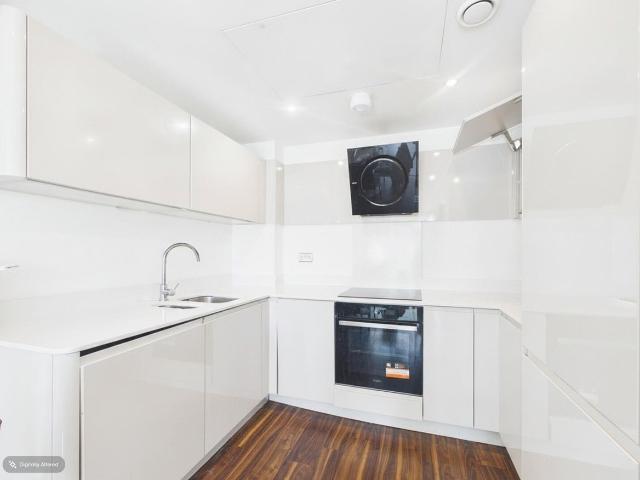 Alie Street, Algate E1, 1 bed flat to rent, £2,750 pcm | PrimeLocation