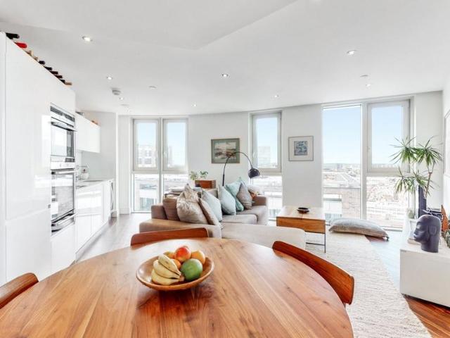 Alie Street, E1 1 bed apartment to rent £2,900 pcm £669 pw