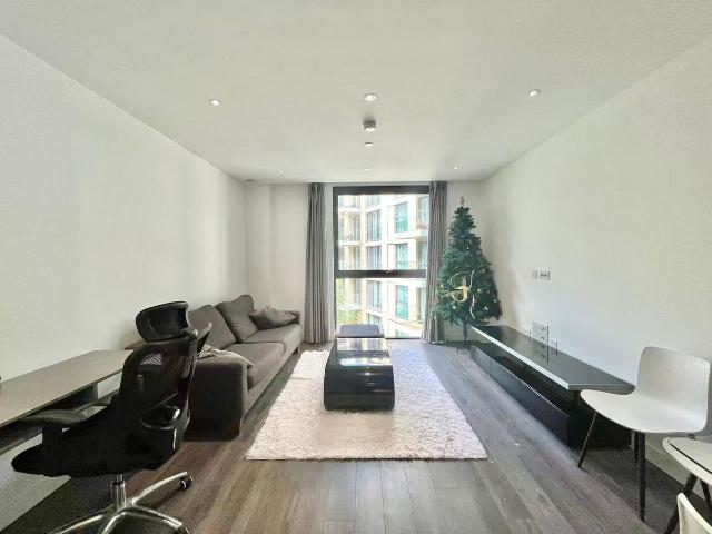 Alie Street, London E1, 2 bed flat to rent, £4,203 pcm | PrimeLocation