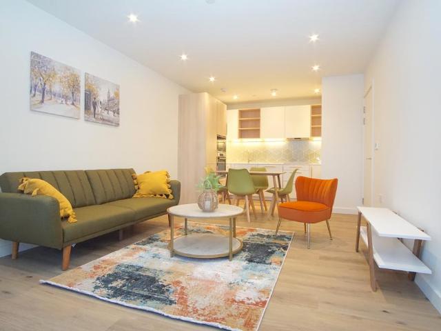 Alington House, 1 Mary Neuner Road. 2 bed apartment to rent £2,383 pcm £550 pw