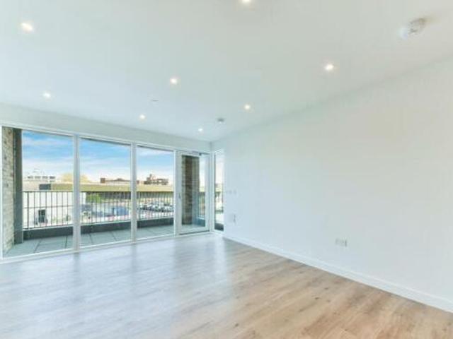 Alington House, London, 2 Bedroom Apartment