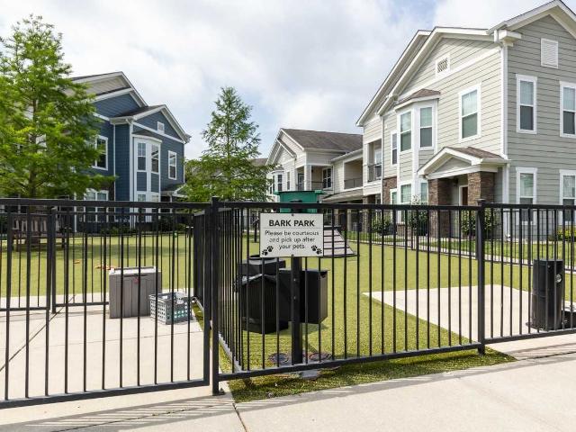 Alinium at Zionsville 3 Bedroom Apartment for Rent at 7145 Anderson Dr, Zionsville, IN 46077