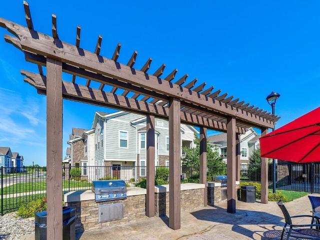 Alinium at Zionsville 2 Bedroom Apartment for Rent at 7145 Anderson Dr, Zionsville, IN 46077
