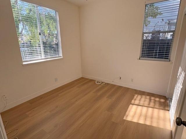 Aliso Viejo bedroom and private bathroom in home