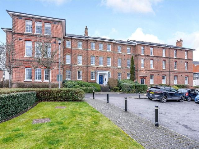 Alison Way, Winchester, Hampshire SO22, 2 bed flat to rent, £2,000 pcm | PrimeLocation