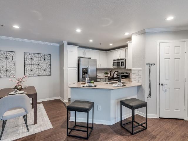 Alister Galleria 1 Bedroom Apartment for Rent at 2100 Bering Dr, Houston, TX 77057 Great Uptown