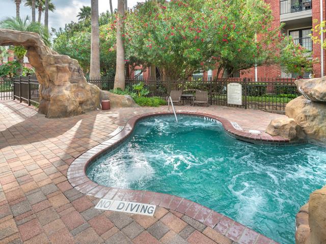 Alister Galleria 1 Bedroom Apartment for Rent at 2100 Bering Dr, Houston, TX 77057 Great Uptown