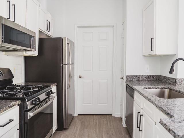 Alister Lake Lynn 1 Bedroom Apartment for Rent at 6421 Campus Dr, Raleigh, NC 27613
