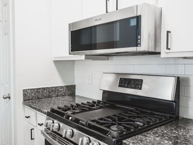 Alister Lake Lynn 1 Bedroom Apartment for Rent at 6421 Campus Dr, Raleigh, NC 27613