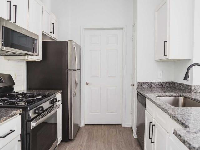 Alister Lake Lynn 1 Bedroom Apartment for Rent at 6421 Campus Dr, Raleigh, NC 27613