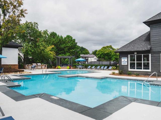 Alister Lake Lynn 3 Bedroom Apartment for Rent at 6421 Campus Dr, Raleigh, NC 27613
