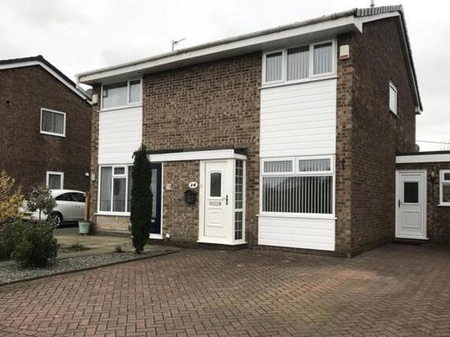 Alkrington, Arden Avenue, Middleton, 2 Bedroom Semi detached