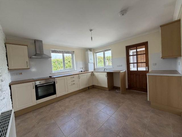 Alltyblacca, Llanybydder SA40, 3 bed semi detached house to rent, £725 pcm | PrimeLocation