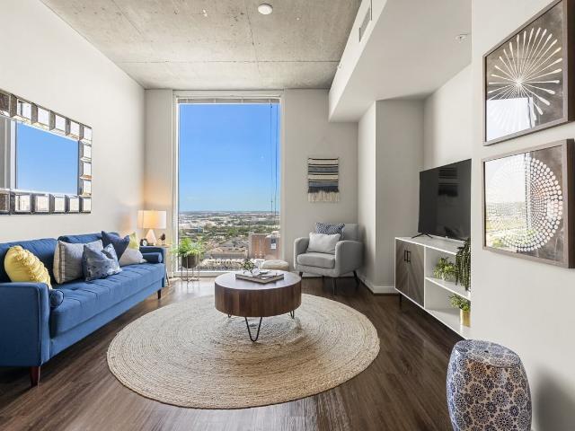 Allure Hermann Park at Med Center 2 Bedroom Apartment for Rent at 5927 Almeda Rd, Houston, TX 77004 MacGregor