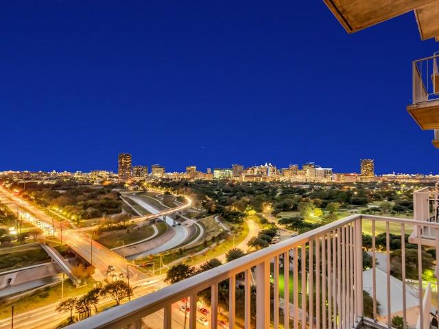 Allure Hermann Park at Med Center 2 Bedroom Apartment for Rent at 5927 Almeda Rd, Houston, TX 77004 MacGregor