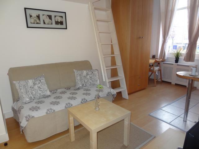 ALL BILLS INCLUDED Charming modern self contained studio apartment n Earl's Court, London SW5