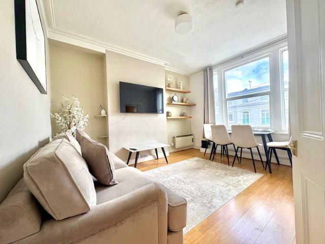 All Bills Included* Lovely 2 bedroom