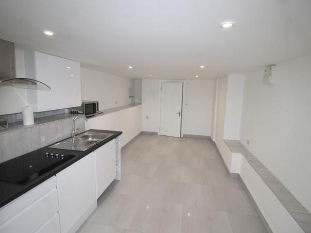ALL BILLS INCLUDED* Wyndham Avenue, High Wycombe