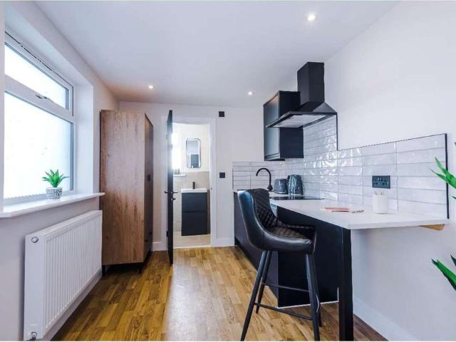 ⭐ALL BILLS INCLUDED | ZERO DEPOSIT OPTION | Stunning Studio Style Rooms | Premium Co Living Room 5