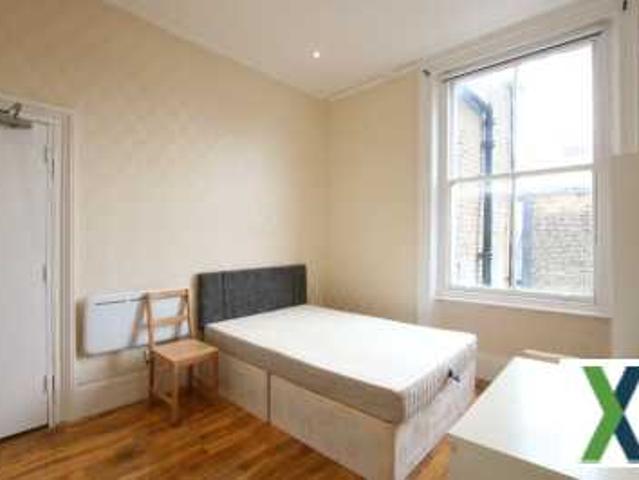 ALL BILLS INCLUDEDSELF CONTAINED STUDIO FLAT AVAILABLE TO RENT ON GOLDNEY ROAD, LONDON, W9