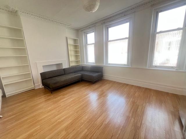 All Bills Inclusive S/C Large Studio, Crouch End