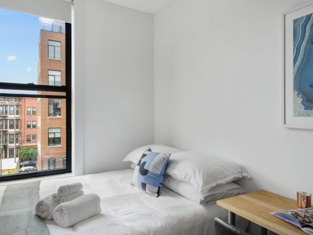 All inclusive apartment next to McCarren Park