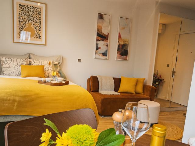 All inclusive bills studios at The. Studio to rent £2,368 pcm £546 pw