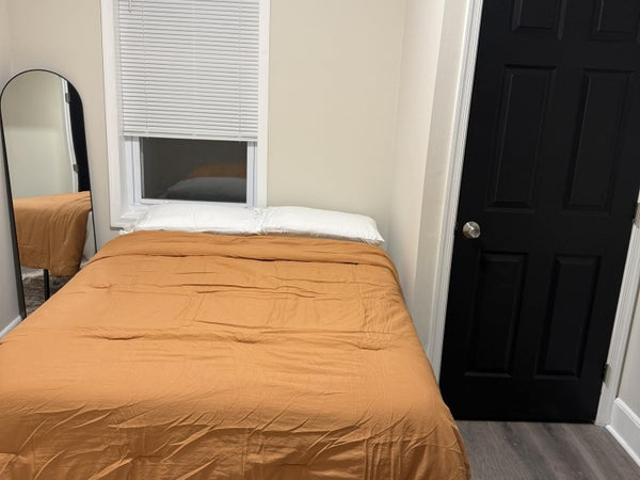 All inclusive small room for rent —700/mo