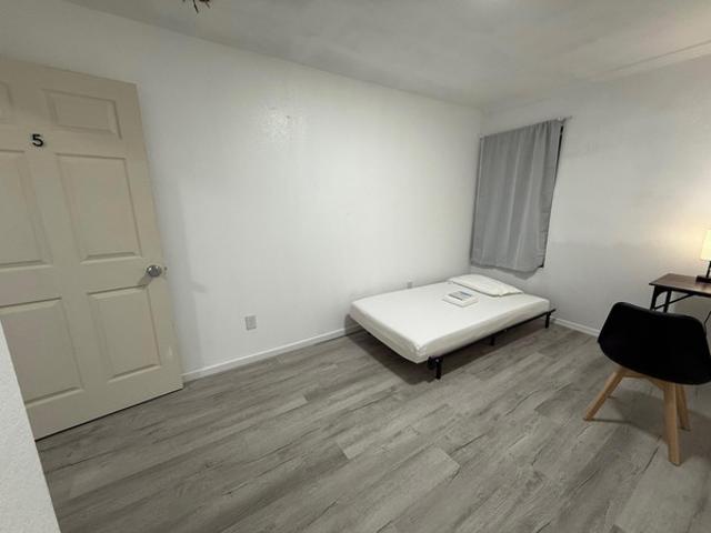 All inclusive. UTILITIES & WIFI,Laundry, Parking included. No Hidden Fees. Very Quiet, Safe Respectful Co Living Environment