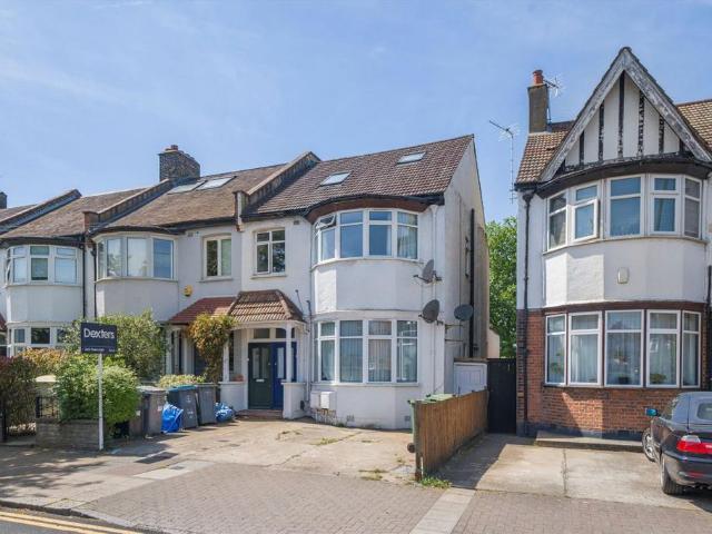 All Souls Avenue, London NW10 2 bed flat to rent £2,600 pcm £600 pw