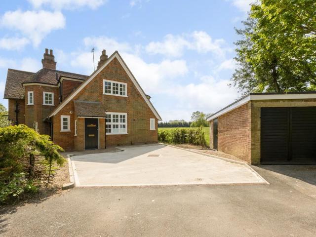 All Saints Pastoral Centre, Shenley. 3 bed detached house to rent £4,500 pcm £1,038 pw