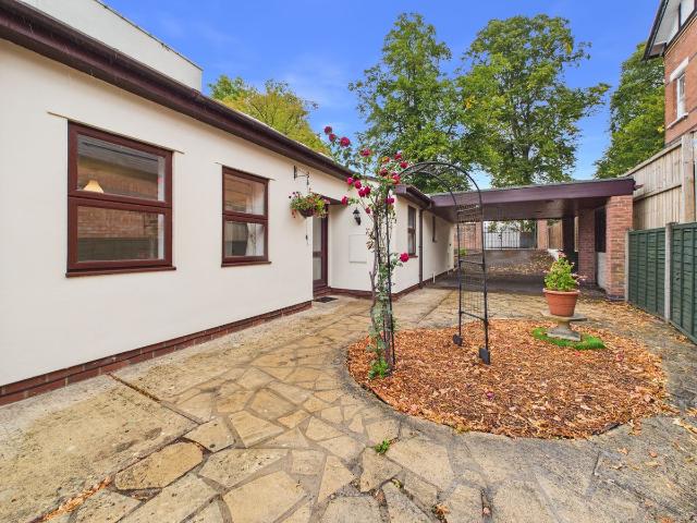 All Saints Road, Cheltenham GL52, 3 bed detached bungalow to rent, £1,800 pcm | PrimeLocation