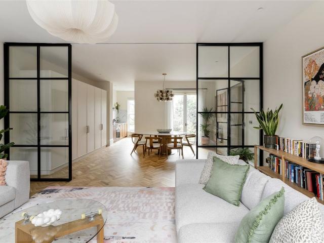 All Saints Road, London W11, 2 bed flat to rent, £10,833 pcm | PrimeLocation