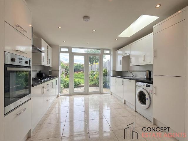 All Saints Road, South Wimbledon, SW19 4 bed terraced house to rent £3,500 pcm £808 pw